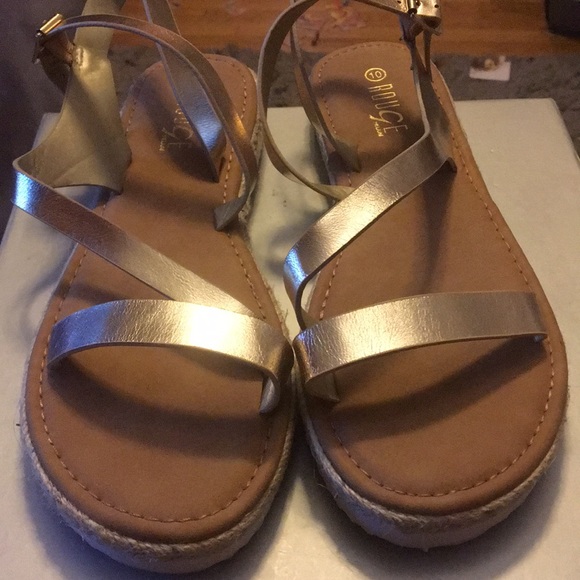 Rouge Helium | Shoes | Womens Sandals | Poshmark